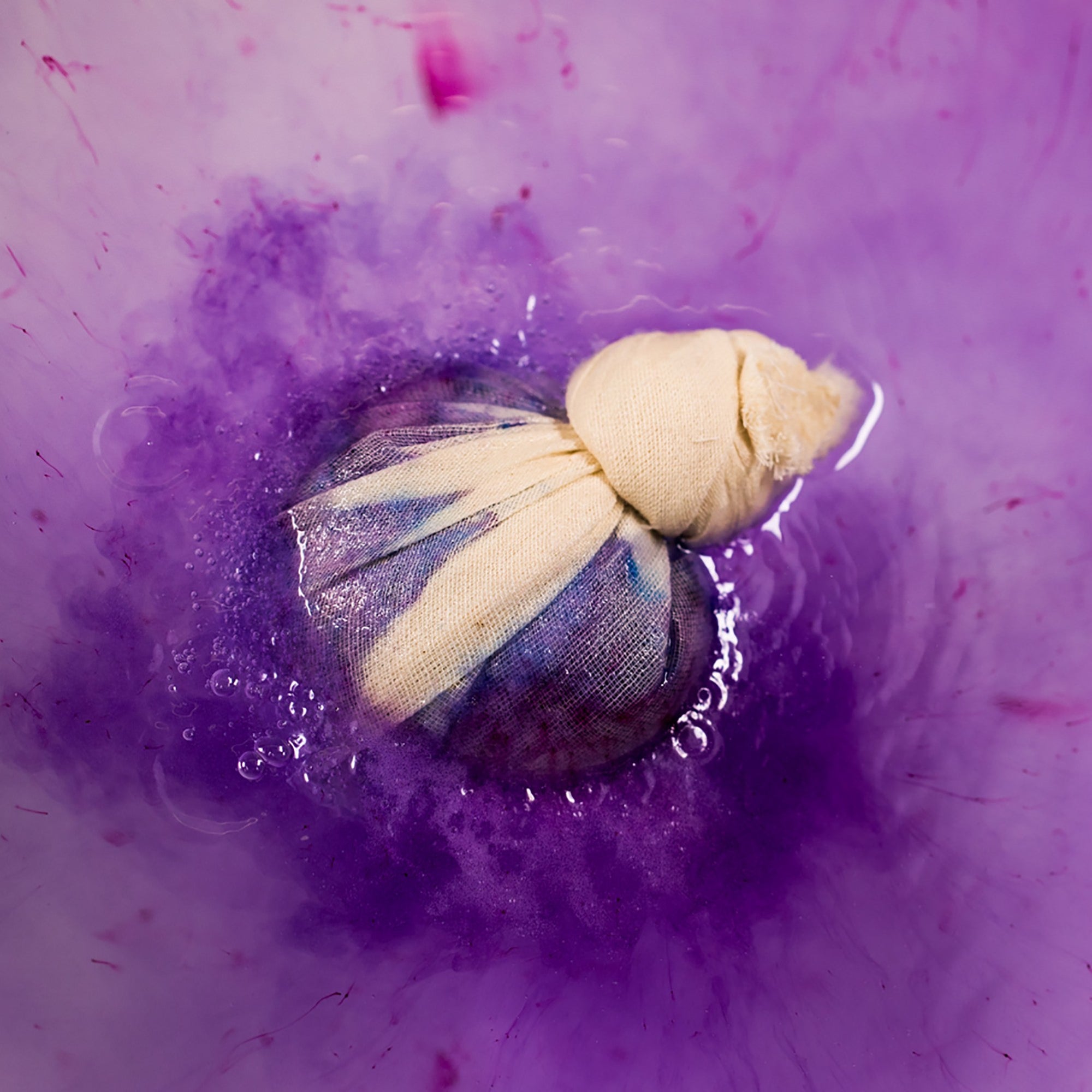 Deep Sleep | Bath Bomb – Lush South Africa