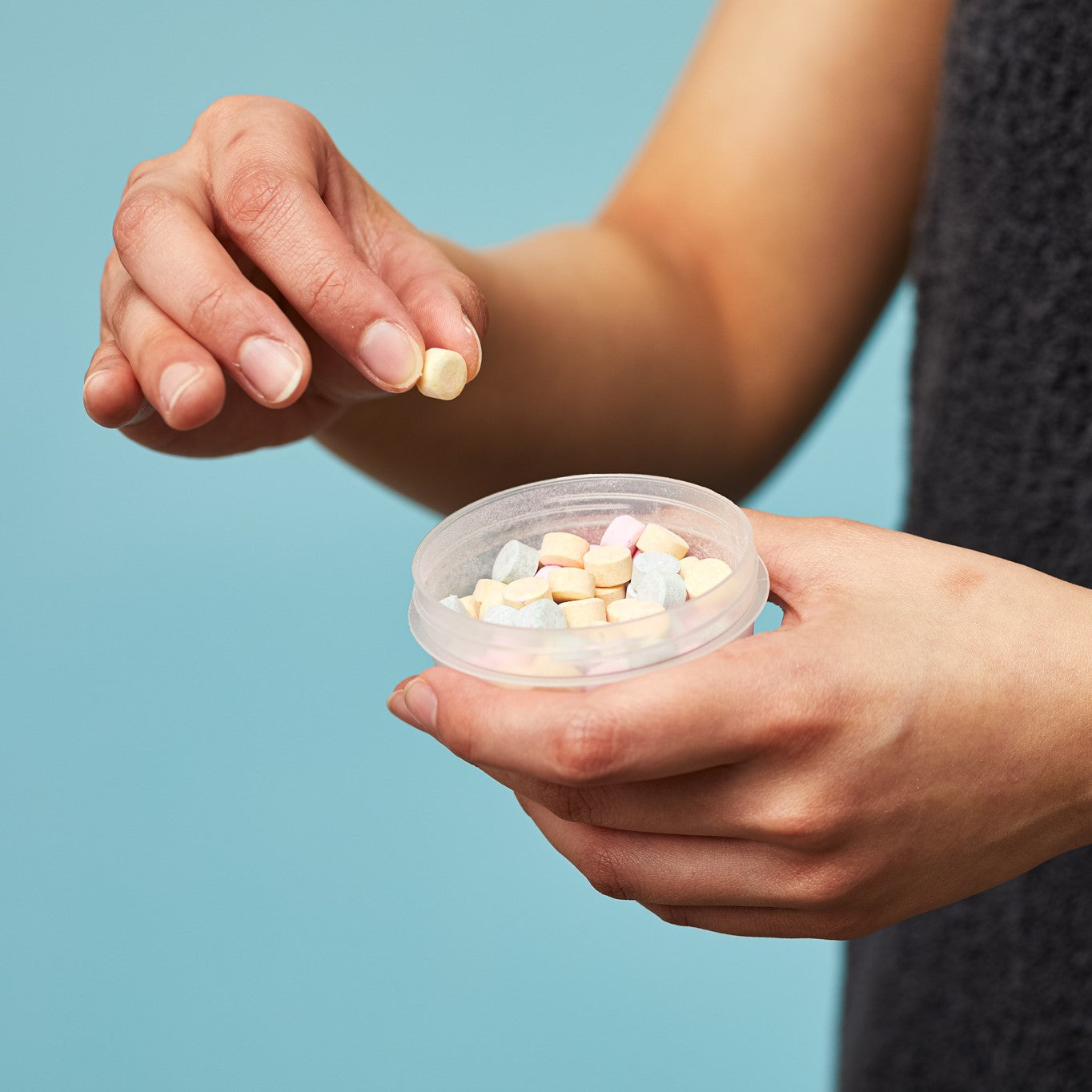 Refresher | Flavoured Non-Mint Toothpaste Tablets – Lush South Africa